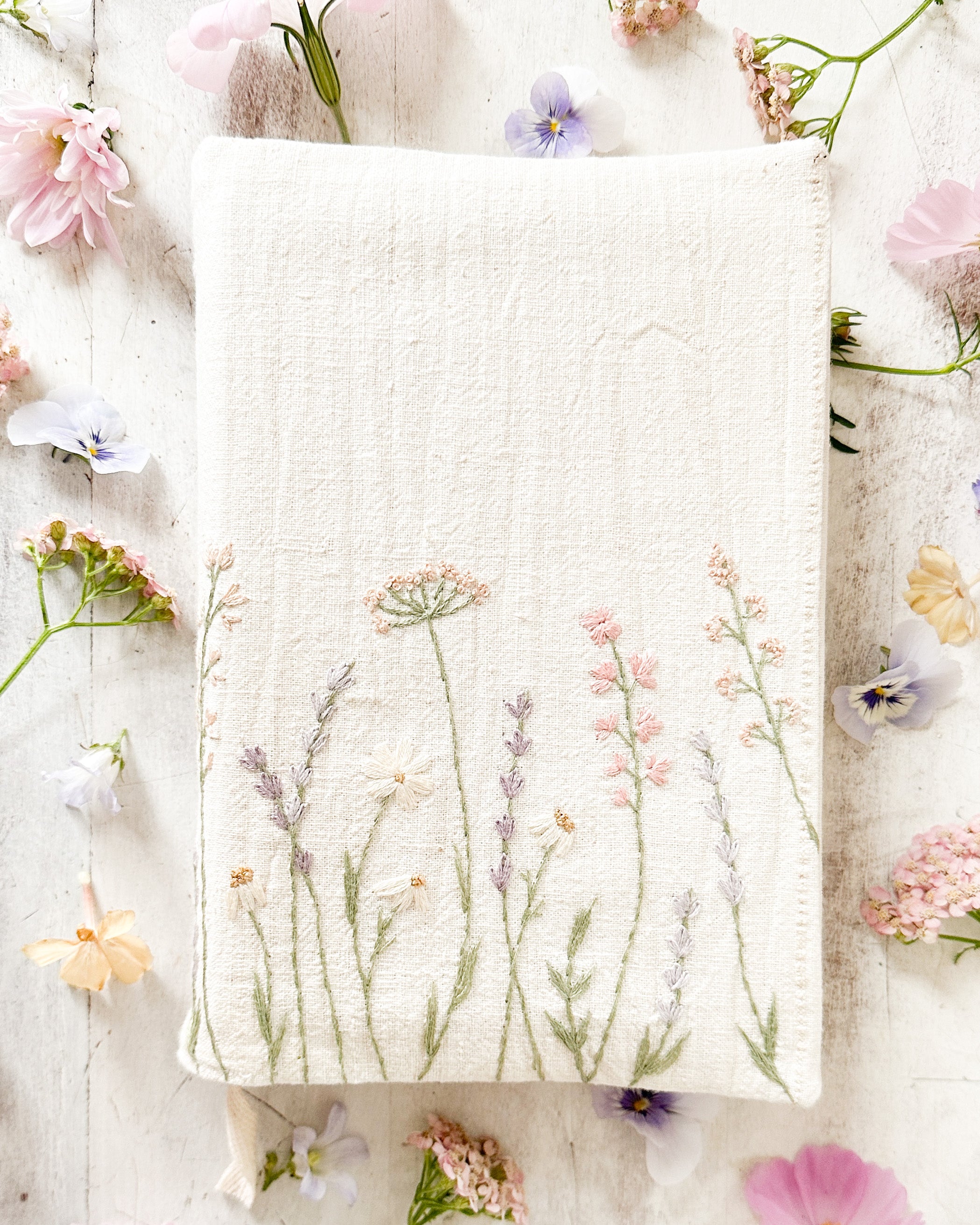 Hand-embroidered vintage linen book cover - wildflowers – Madeeco London